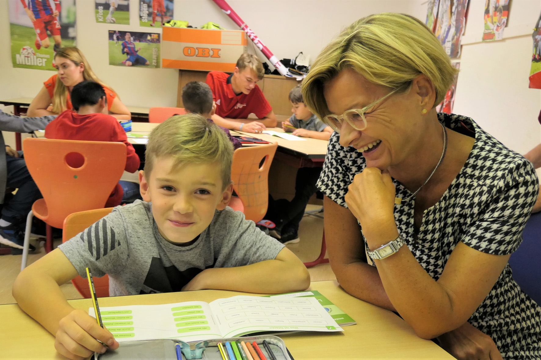 Kinder am Ball: Westermann Gruppe und Per Mertesacker Stiftung ...